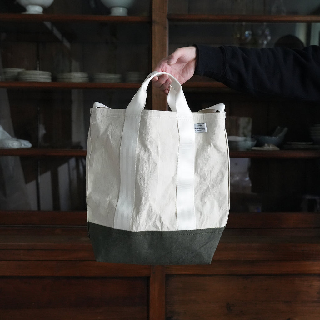 Laminated Fabric × Vintage Fabric Bag 40 × 35